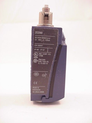 Schneider XCKD6802G11 Limit Switch for sale