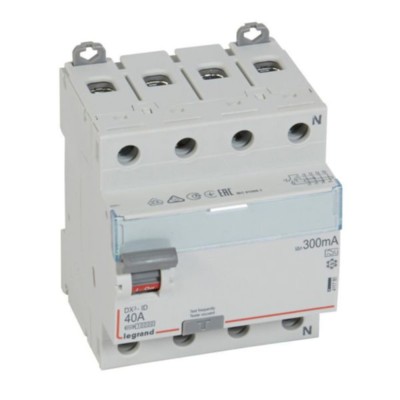 RCD DX³-ID - 4P 400V~ neutral right-hand side - 40A RCCB type A - 500mA sensitivity - 4-module DIN rail IP20