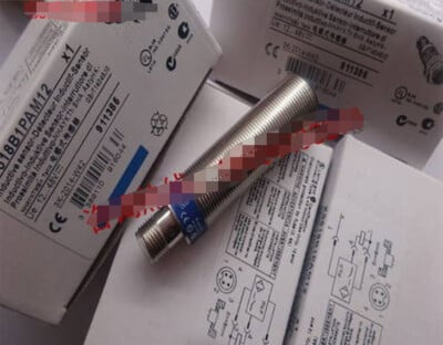 Schneider XS618B4PBM12 Proximity Sensor for sale
