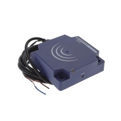 Schneider XS8D1A1PBM12 Proximity Sensor