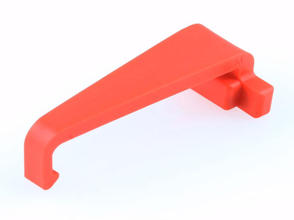 1.27mm Signal Pitch, 0.80mm Signal Pitch, 1.27mm Power Pitch SAS-4/PCIe-5 Receptacle, Vertical, Surface Mount, with 1.40mm Blade, 8.15mm Height, 1.45mm Peg Length, 1.00mm Minimum PCB Thickness, 68 Circuits, with Cap, Embossed Tape and Reel, Lead-Free