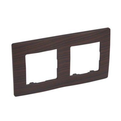 Niloé - Plate 3 gang aluminum - Horizontal/vertical flush-mounted frame - Matt lacquered thermoplastic IK04 - Snap-on cover 186x86mm