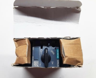 SIEMENS 3RV24111JA10 Motor Protective Circuit Breaker for sale