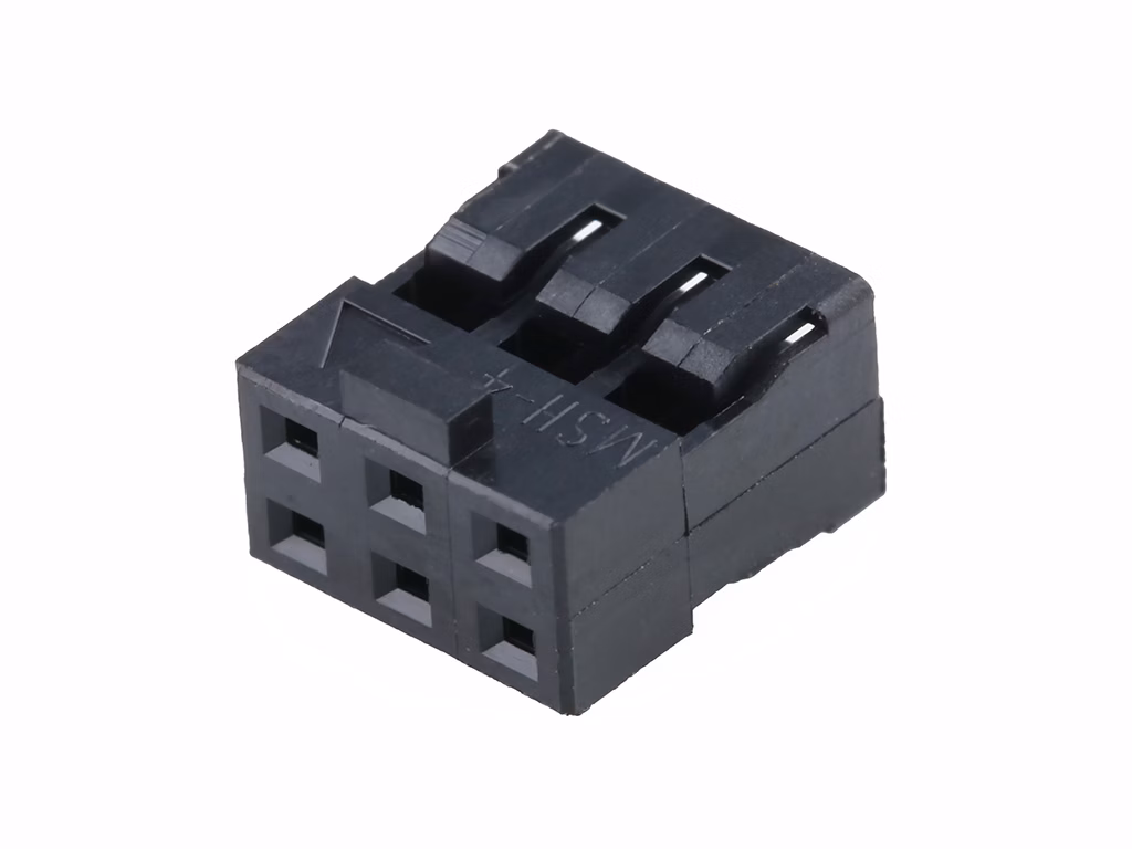 2.50mm Pitch Wire-to-Wire Plug Housing, with Retainer and Optional Panel Mount, 15 Circuits