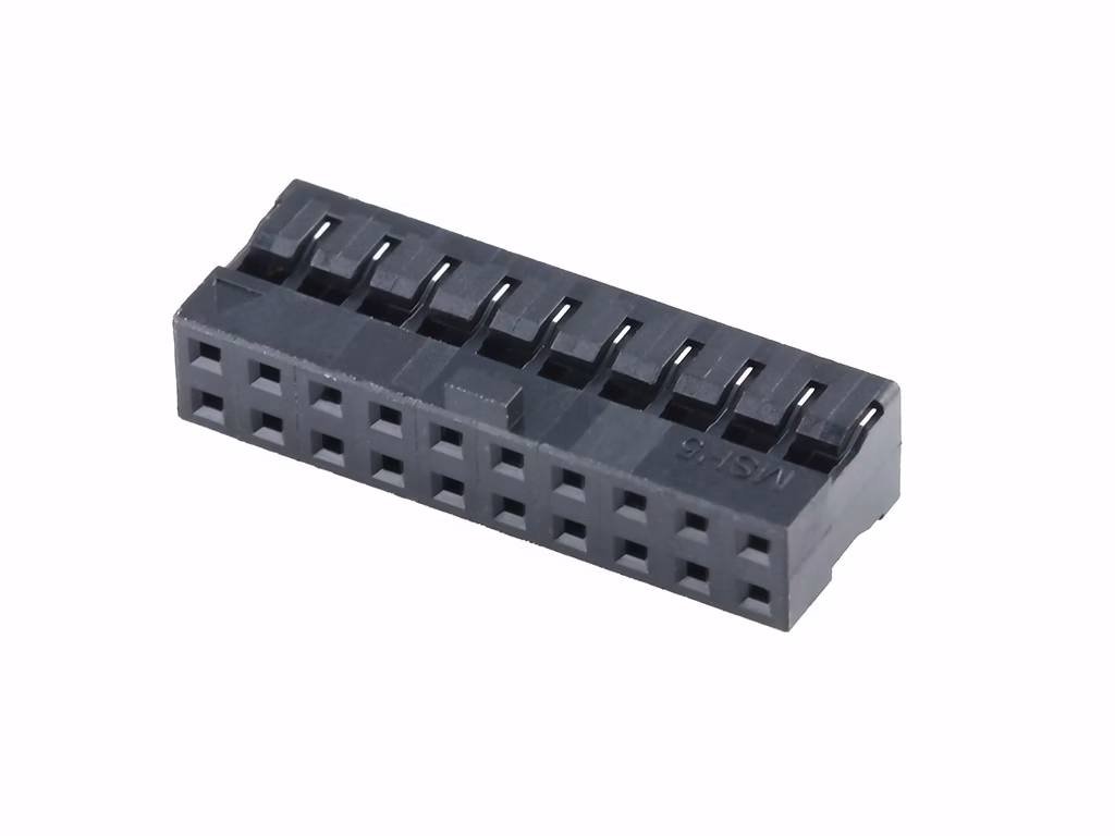 2.50mm Pitch Wire-to-Wire Plug Housing, with Optional Panel Mount, 3 Circuits