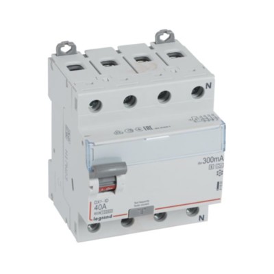 RCD DX³-ID - 4P 400V~ neutral right-hand side - 40A RCCB - 300mA sensitivity - Type A residual current detection