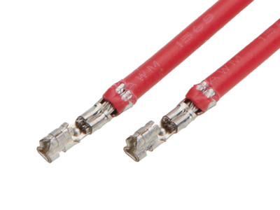 Pre-Crimped Lead OneBlade Female-to-Pigtail, 1.00µm Tin (Sn) Plating, 450.00mm Length, 28 AWG, Red