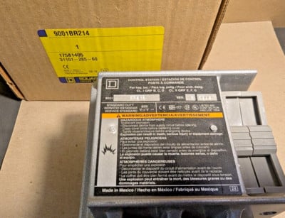 Schneider 9001BR214 Pushbutton Switch for sale