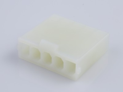 Sabre Plug Housing, 7.50mm Pitch, UL 94V-2, 5 Circuits, Natural for sale