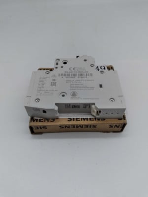 SIEMENS 5SJ4110-8HG40 Miniature Circuit Breaker for sale