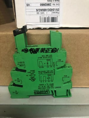 Phoenix Contact 2967772 Relay Socket for Reliable Industrial Control Connections for sale