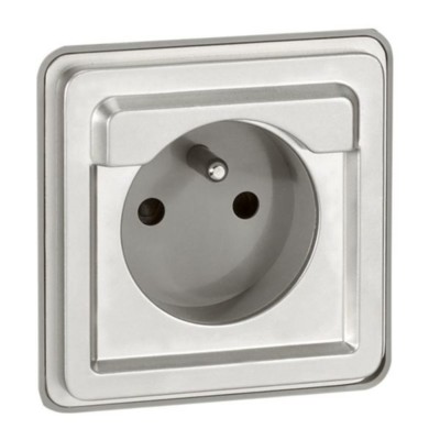 Soliroc™ - Socket outlet - French - 2P + E - automatic terminals no cover - IP 20 for sale