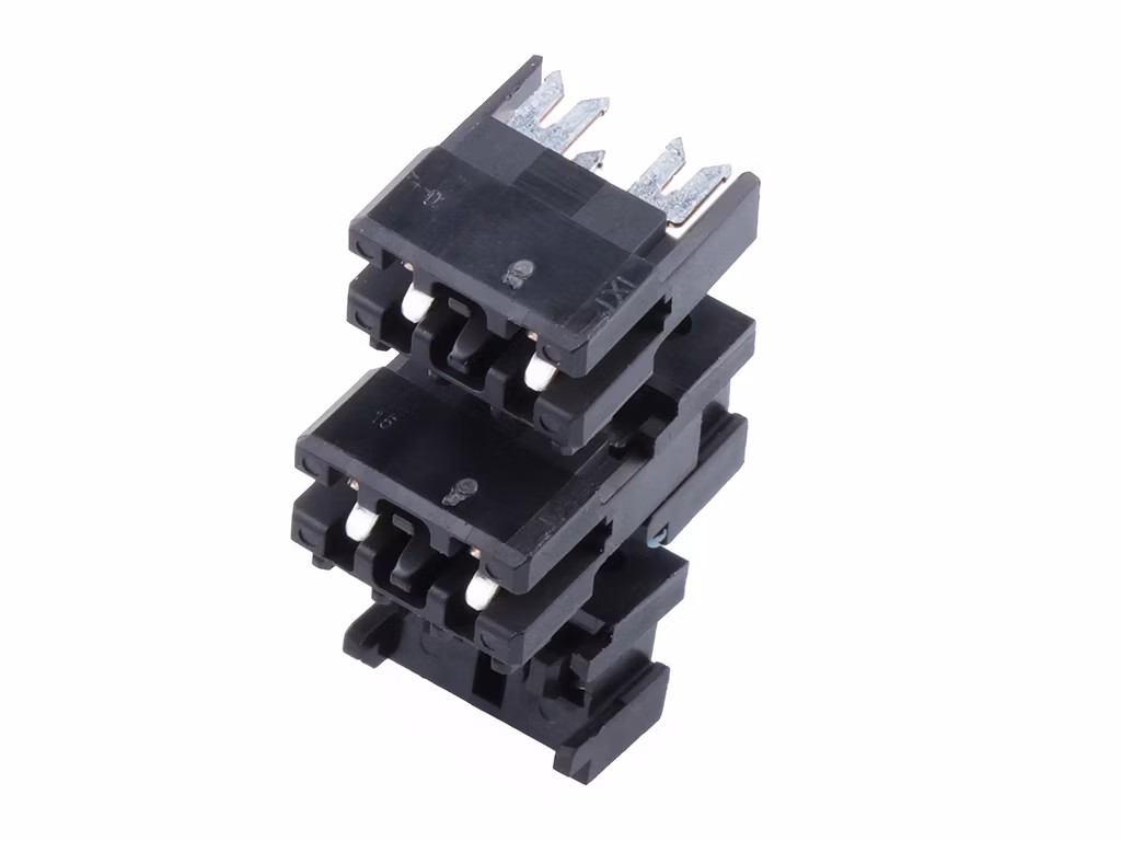 Mini50 Sealed Receptacle Housing, 3 Rows, with CPA, 33 Circuits, Polarization Option A, Black