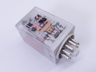 Phoenix Contact 2903695 Power Relay Module for Industrial Control Systems for sale