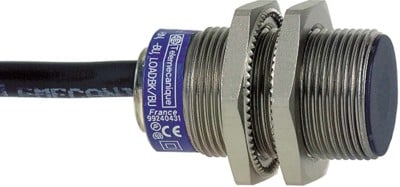 Schneider XSAV11801EX Proximity Sensor Chip