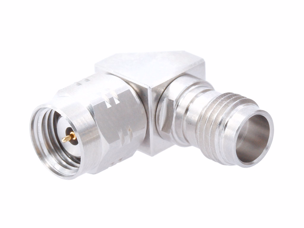 SMP Jack-to-SMP Jack Adapter, Straight, 8.00mm Length, 0.75µm Gold (Au) Plating, Tray, 50 Ohms