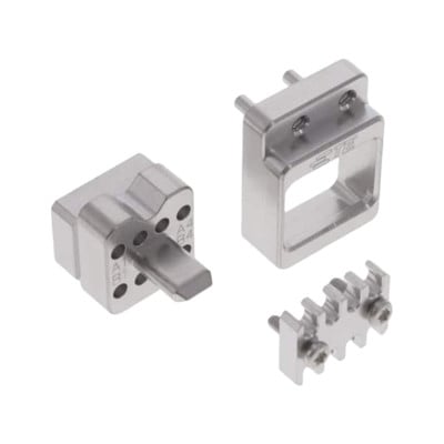 TE Connectivity 1-413889-3