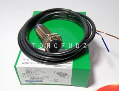 Schneider XS2M08PC410 Proximity Sensor for sale