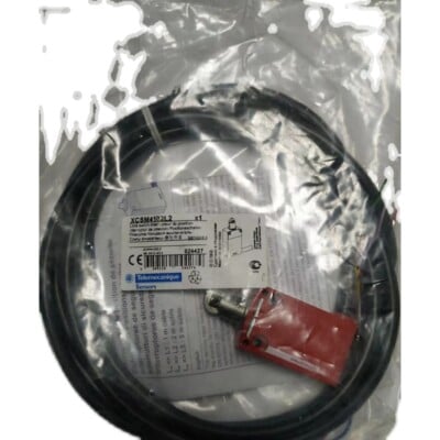 Schneider XCSM3915L1 Limit Switch