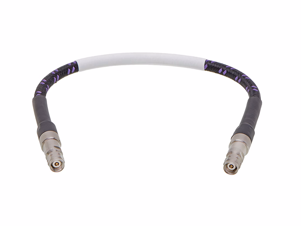 FAKRA Straight Jack Code F-to-MMCX Right-Angle Plug, RG-174 Cable, 203.20mm Length, 50 Ohms