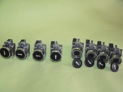 Schneider ZB4BA335 Selector Switch for sale