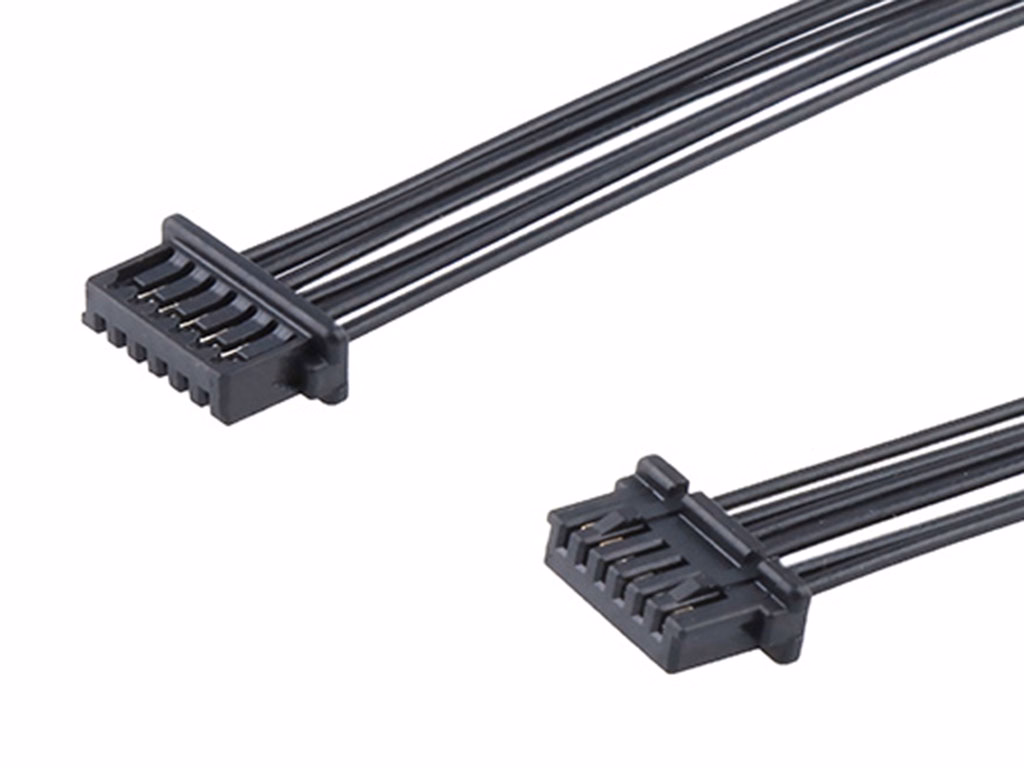 OneBlade-to-OneBlade Off-the-Shelf (OTS) Cable Assembly, 1.00mm Pitch, Single Row, 600.00mm Length, Tin (Sn) Plating, 8 Circuits, Black