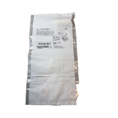 Schneider XSAV11801EX Proximity Sensor Chip