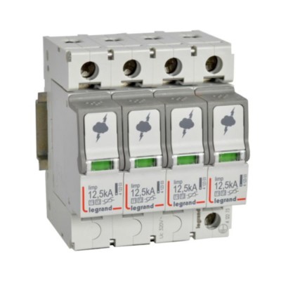 SPD - Protection of main distribution board - T1+T2 Iimp 12.5kA/pole - 3P 230/400V 320V~ Uc - Remote status monitoring contact SD