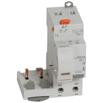 Add-on modules DX³ - 2P 230V~ 40A 300mA A type RCCB module - For 1 DX³ MCB module - DIN rail mounting - IP20 protection