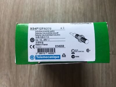 Schneider XS4P12KP340 Proximity Sensor