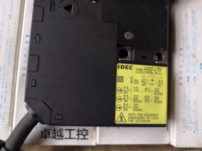 IDEC HS6B-12B05