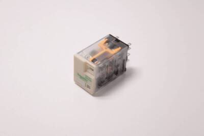 Schneider RXG11B7 Power Relay – Reliable Switching Solution for Industrial Control