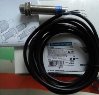 Schneider XS112B3NAL2 Proximity Sensor for sale