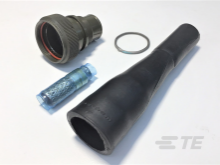 TE Connectivity 8-34176-1 Spade Connector