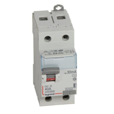 RCD DX³-ID - 4P 400V~ neutral right-hand side - 63A RCCB - 30mA sensitivity AC type - 4-module DIN rail IP20